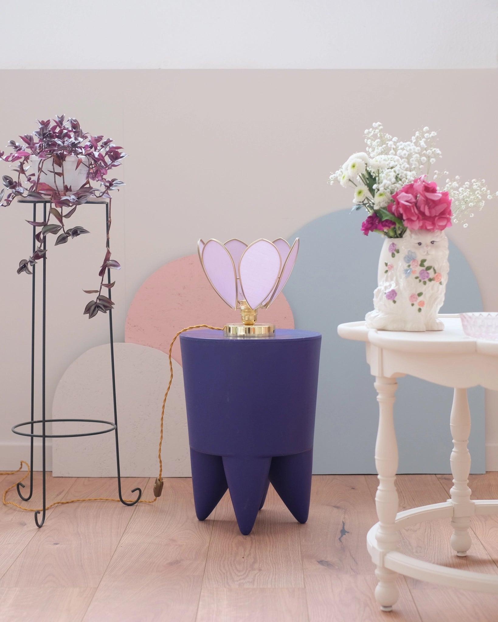 Lampe Fleur à poser - Lilas et doré - Silly & Billy